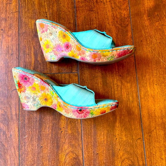 Shoes | Born Leather Wedge Flora Sandals | Poshmark